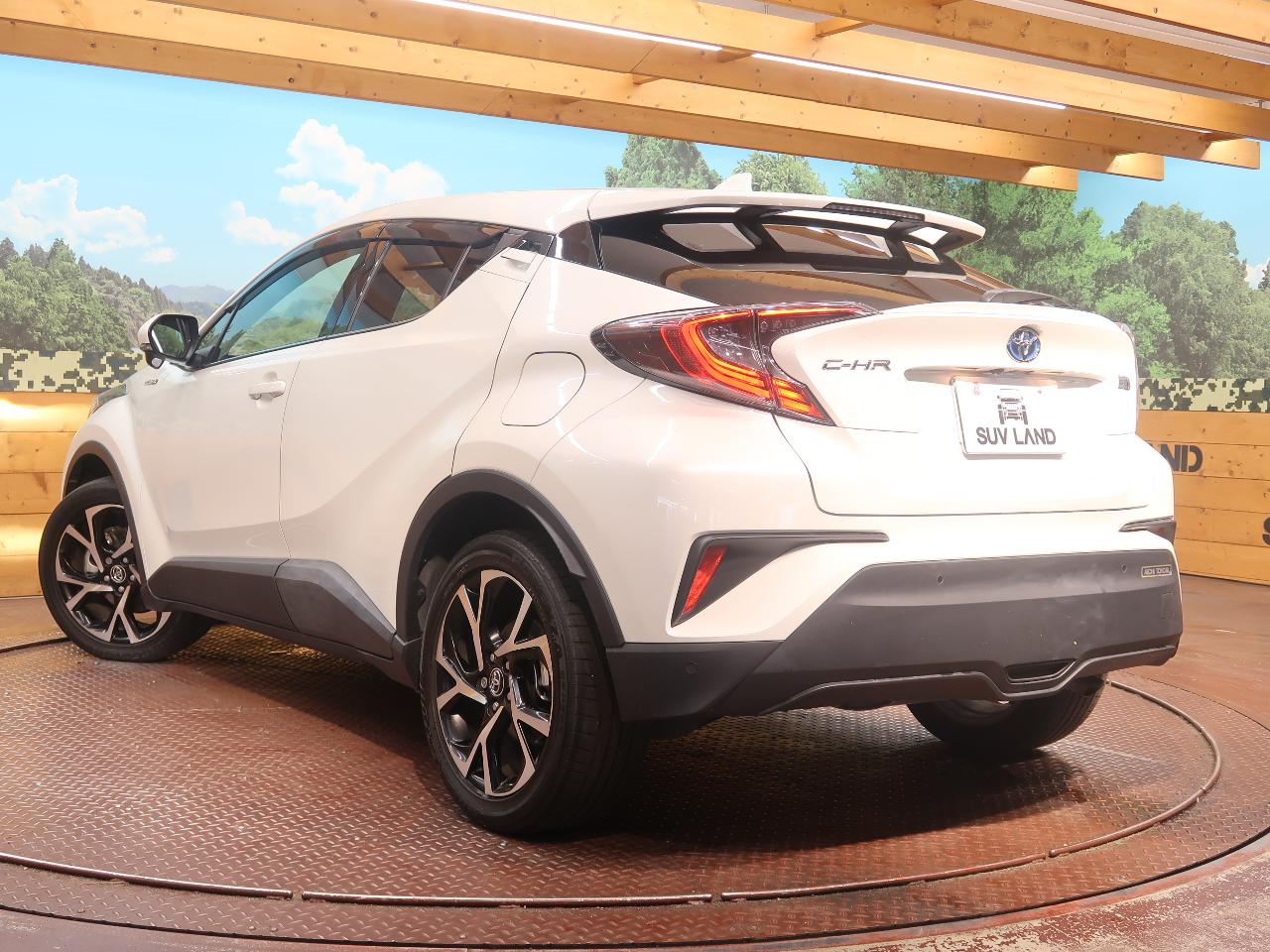 【2020年版】新世代プラットフォームTNGAを採用したトヨタ C-HRとは？｜SUV LAND